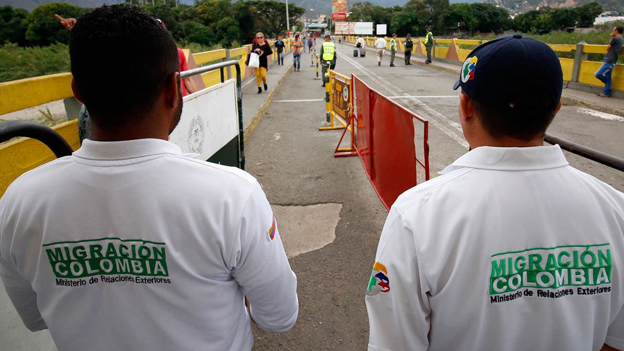 ¿CÓMO EMIGRAR A COLOMBIA DESDE VENEZUELA?